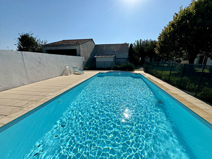 Maison à vendre - Breuillet - 5 pièces - 4 chambres