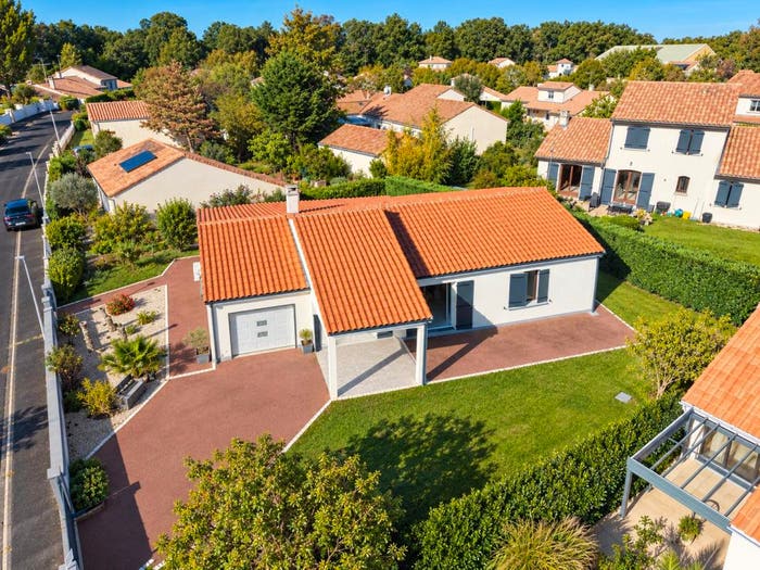 Maison 4 pièces à Saint-Benoît, à vendre