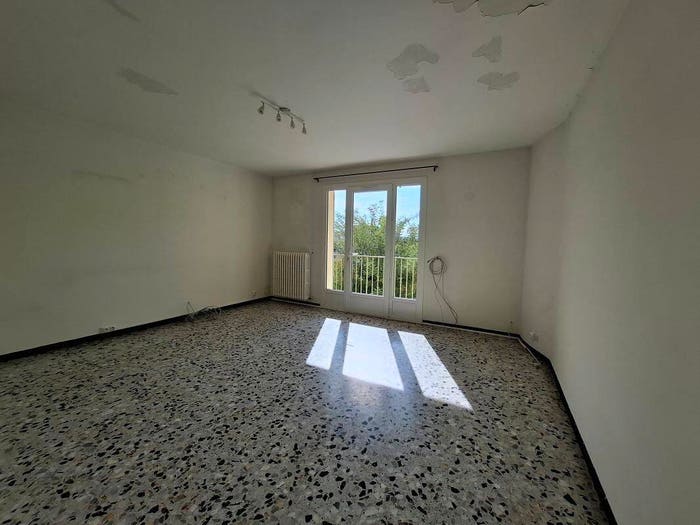 Les Chauvinets, Manosque : Appartement 3 pièces à louer