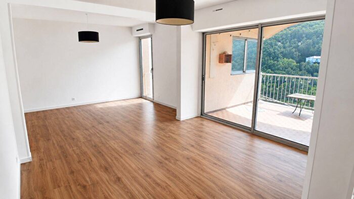 Appartement 4 pièces à louer à Santa-Maria-di-Lota