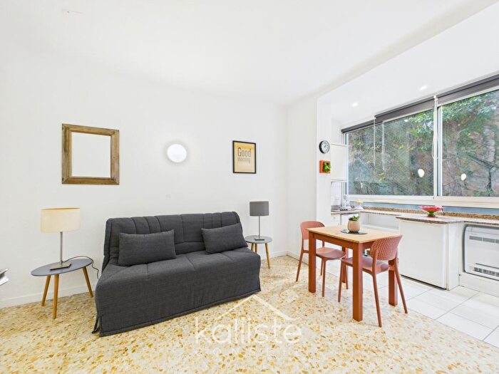 Appartement à louer - Ajaccio, Parc Berthault - 1 pièce