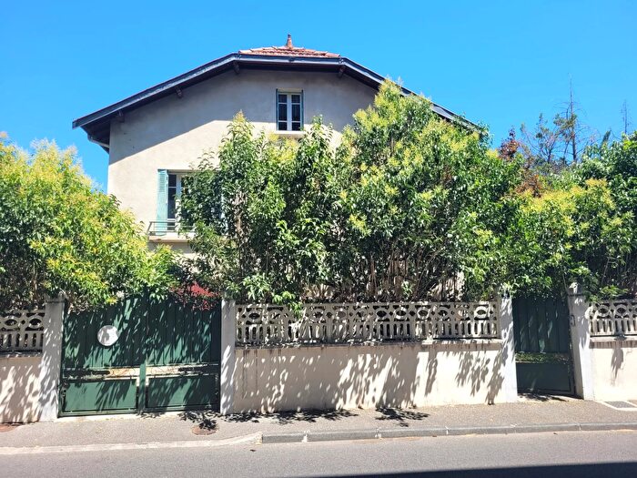 Alès, Centre-ville : Maison 5 pièces à vendre