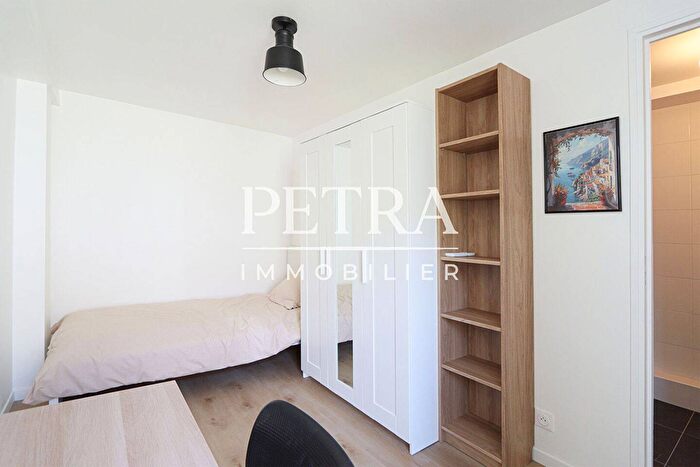 Centre Ville Sud, Villejuif : Appartement 1 pièce à louer
