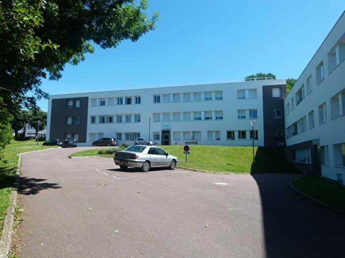 Appartement à louer - Centre-Usines, Montbard - 1 pièce