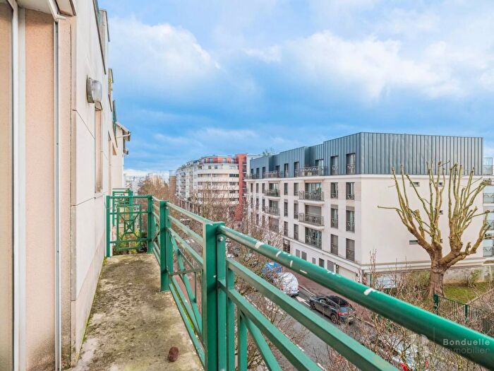 Appartement à louer - Robinson, Châtenay-Malabry - 3 pièces - 2 chambres