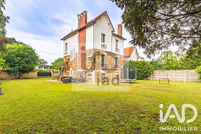 Maison 5 pièces à Lac Inferieur, Le Vésinet, à louer