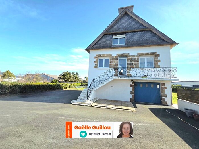 Maison à vendre - Santec - 8 pièces - 5 chambres