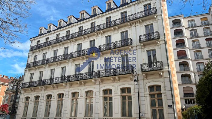 Appartement 1 pièce à Vichy, Thermal, à vendre