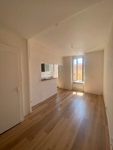 Allauch, Centre-ville, Village : Appartement 1 pièce à louer