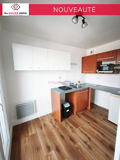 Appartement à louer - Clermont-Ferrand, Saint-Jacques - 2 pièces - 1 chambre