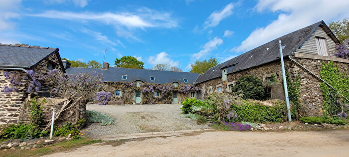 Maison à vendre - Saint-Martin-des-Prés - 13 pièces - 9 chambres