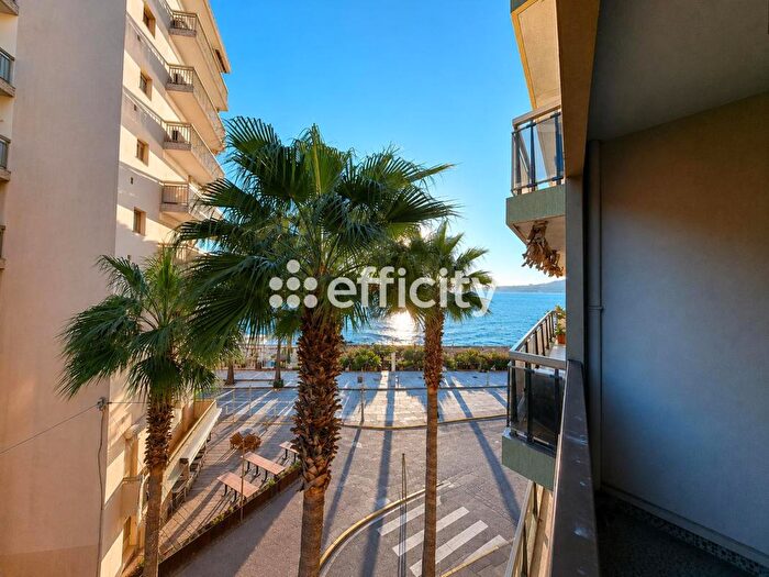 Antibes, Juan-les-Pins, Le Cap : Appartement 2 pièces à vendre
