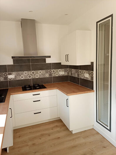 Maison à louer - Fougères, Paron, Orières, Ecartelée, Bonabry - 6 pièces - 4 chambres