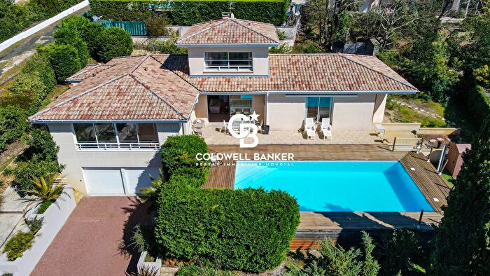 Maison à vendre - La Teste-de-Buch, LEnclos dAlis, Notre-Dame des Monts, Ninots, Miquelots - 7 pièces - 5 chambres