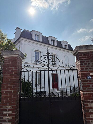 Appartement 1 pièce à louer à Centre Ville-Commerce, Enghien-les-Bains