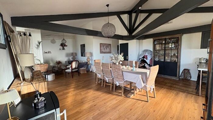 Appartement à louer - Beaucaire, Route de Bellegarde, Plâteau Saint-Roman - 4 pièces - 3 chambres