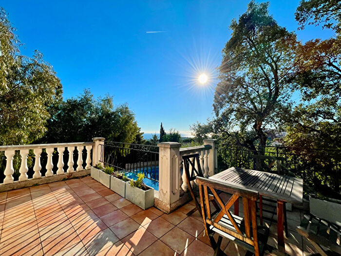 Maison à vendre - Fréjus, Saint-Aygulf - 6 pièces - 5 chambres