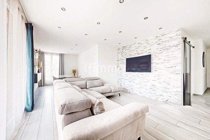 Appartement à vendre - Marseille e , Saint-Barnabé - 4 pièces - 2 chambres