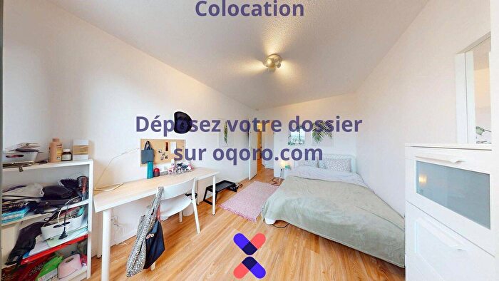 Appartement à louer - Point du Jour, Lyon ème arrondissement - 5 pièces - 4 chambres