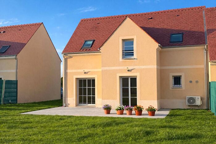 Maison à vendre - Jouy-le-Châtel - 5 pièces - 3 chambres