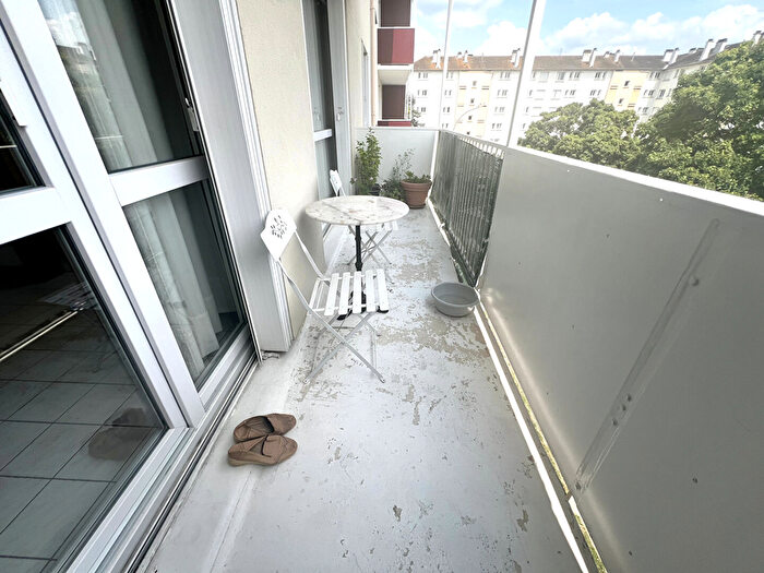 Appartement à vendre - Saint-Fargeau-Ponthierry - 4 pièces - 2 chambres