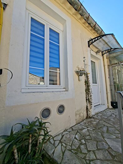 Appartement à louer - Nîmes, Gambetta - 1 pièce