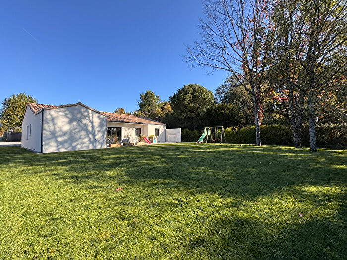 Maison à vendre - Aizenay - 7 pièces - 4 chambres