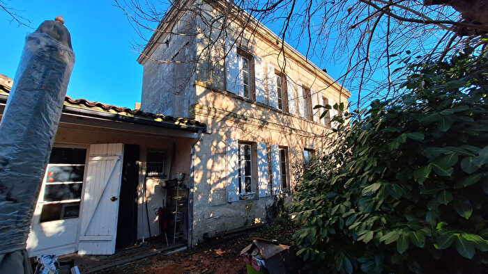 Maison à vendre - Saint-Loubès - 6 pièces - 4 chambres