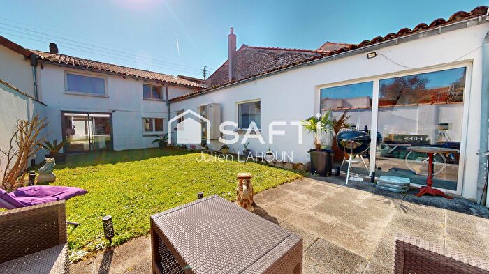 Maison à vendre - Cognac, Saint-Jacques - 5 pièces - 4 chambres