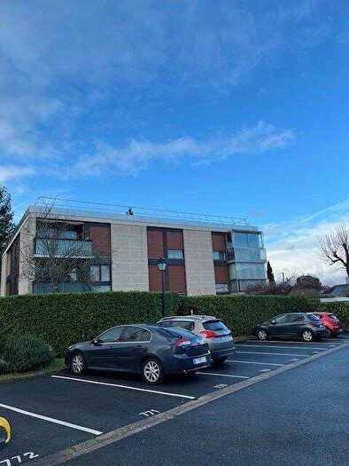 Appartement à louer - Marche Schweitzer, Fontenay-le-Fleury - 1 pièce