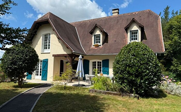 Maison à vendre - Lucq-de-Béarn - 6 pièces - 4 chambres