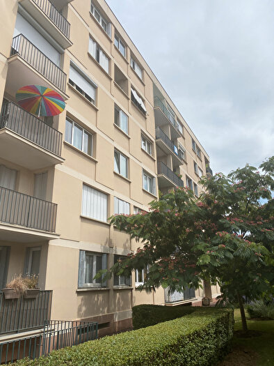 Appartement à vendre - Trappes, Centre-ville, Jaurès, Gare - 4 pièces - 2 chambres