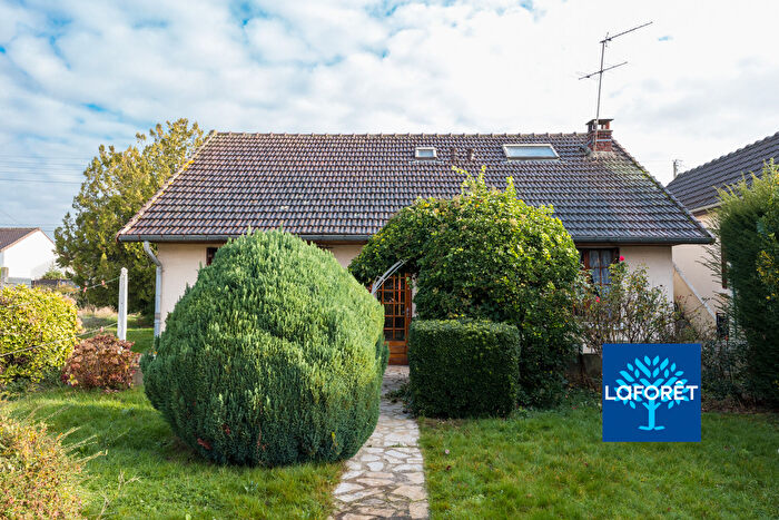 Maison à vendre - Goussainville, Buttes Chaumont, Buttes aux Oies, Grand Pré, Demoiselles - 5 pièces - 3 chambres