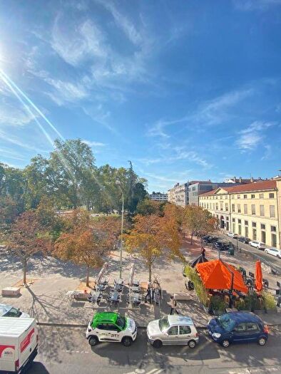 Appartement à louer - Ainay, Lyon ème arrondissement - 3 pièces - 2 chambres