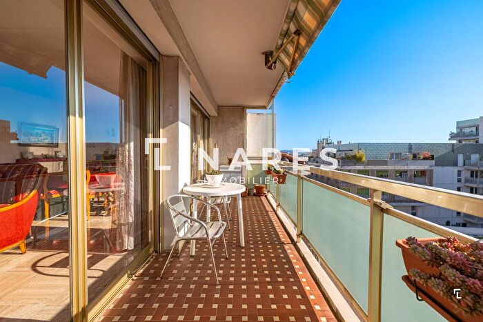 Appartement à vendre - Marseille er , Saint-Charles - 3 pièces - 2 chambres