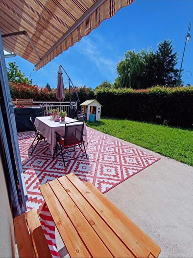 Maison à louer - Chaponnay - 4 pièces - 3 chambres