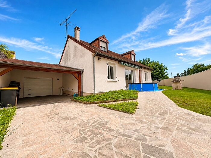 Fontenay-Trésigny : Maison 6 pièces à vendre