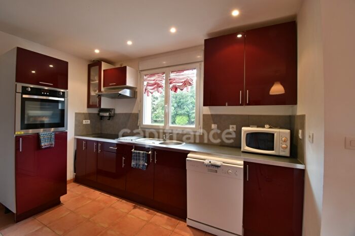 Maison à vendre - Ploëzal - 4 pièces - 3 chambres