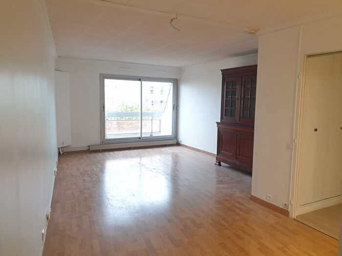 Appartement 1 pièce à louer à Paris 19ème, Secrétan, Jaurès