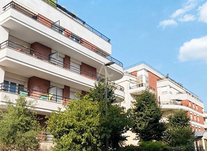 Appartement 3 pièces à Suresnes, Liberté, à vendre