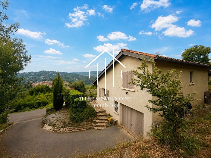 Maison 4 pièces à vendre à Ucel