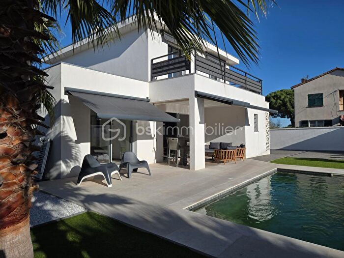 Maison à vendre - Puget-sur-Argens - 5 pièces - 4 chambres