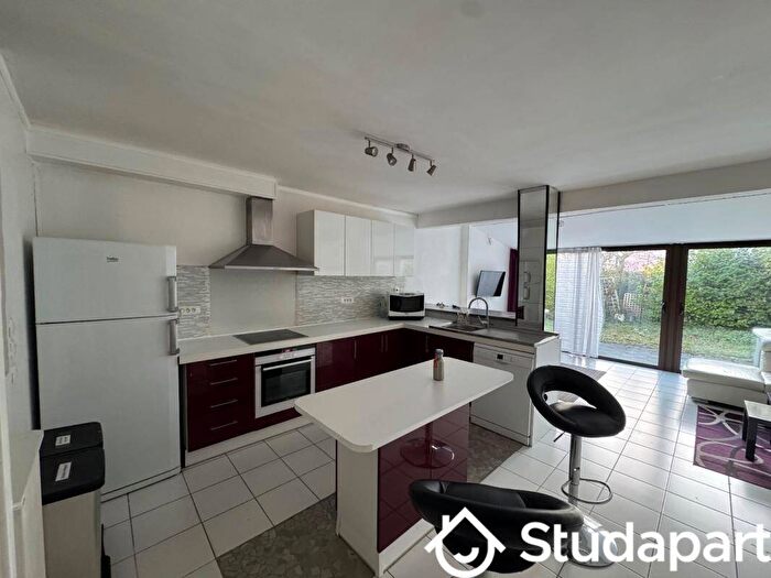 Appartement à louer - Les Larris-Maradas, Pontoise - 1 pièce - 1 chambre