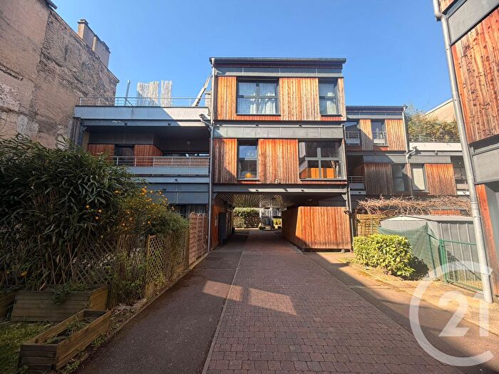 Appartement à louer - Metz, Ancienne ville - 3 pièces - 2 chambres