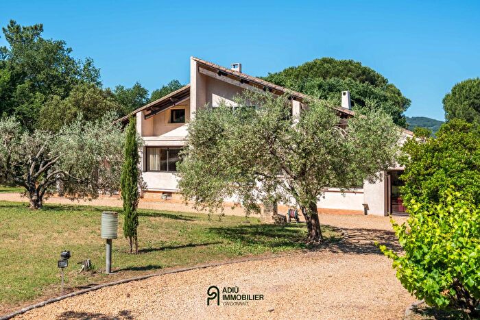 Maison 5 pièces à Tresques, à vendre