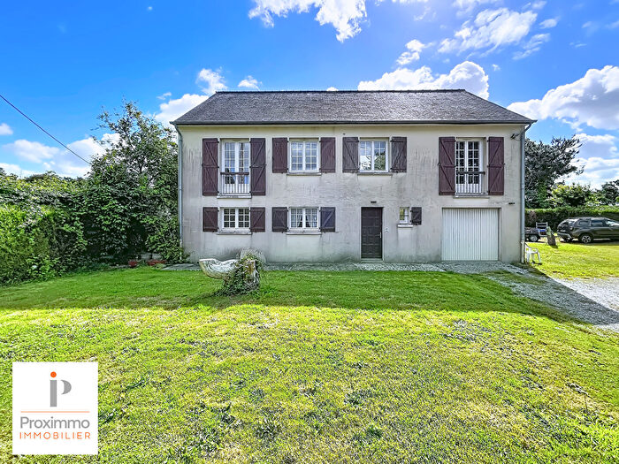 Maison 7 pièces à Sixt-sur-Aff, à vendre
