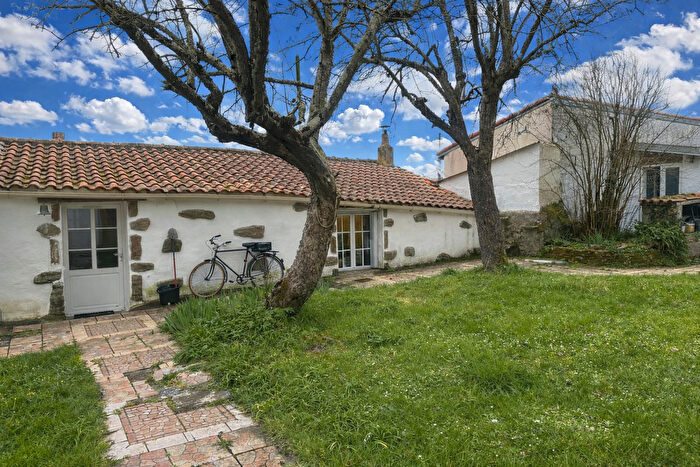 Maison à vendre - Les Moutiers-en-Retz - 6 pièces - 3 chambres