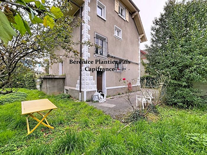 Maison à vendre - Ambilly - 8 pièces - 4 chambres