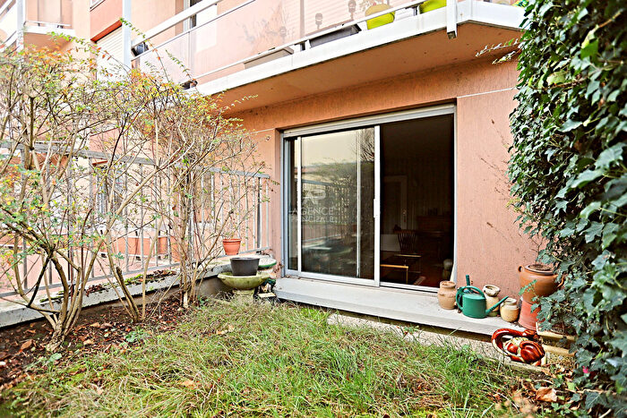 Appartement à vendre - Nanterre, Centre-ville - 2 pièces - 1 chambre