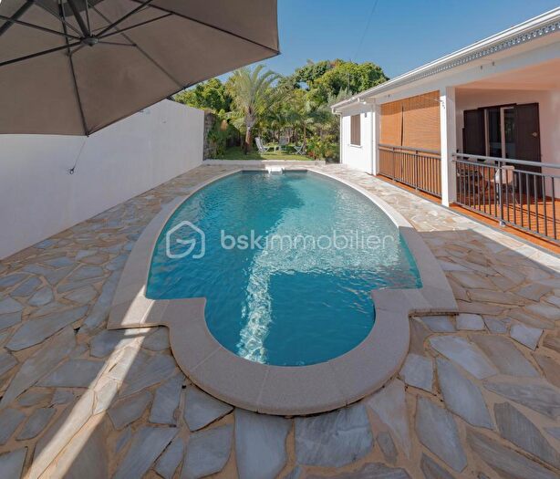 Maison 5 pièces à Saint-Benoît, Petit Saint-Pierre, à vendre